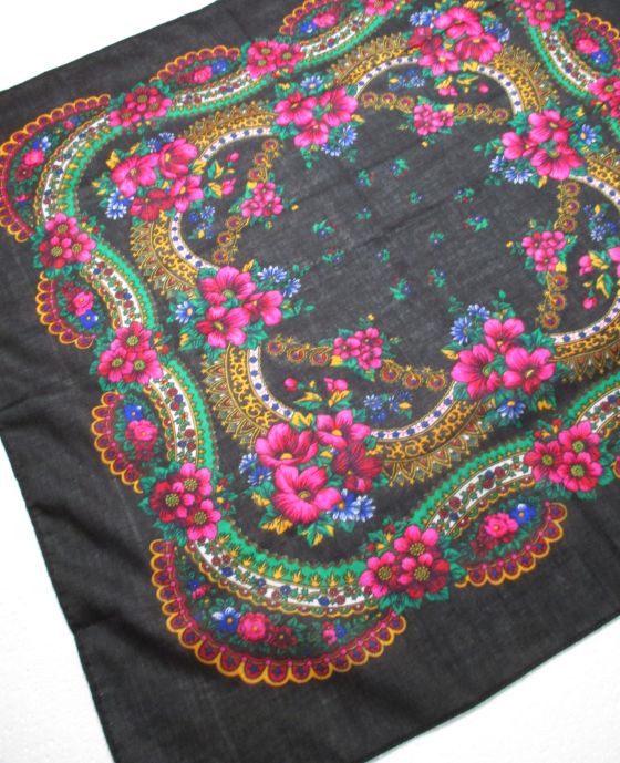 Batic naframa traditionala romaneasca din zona Maramures si Bucovina